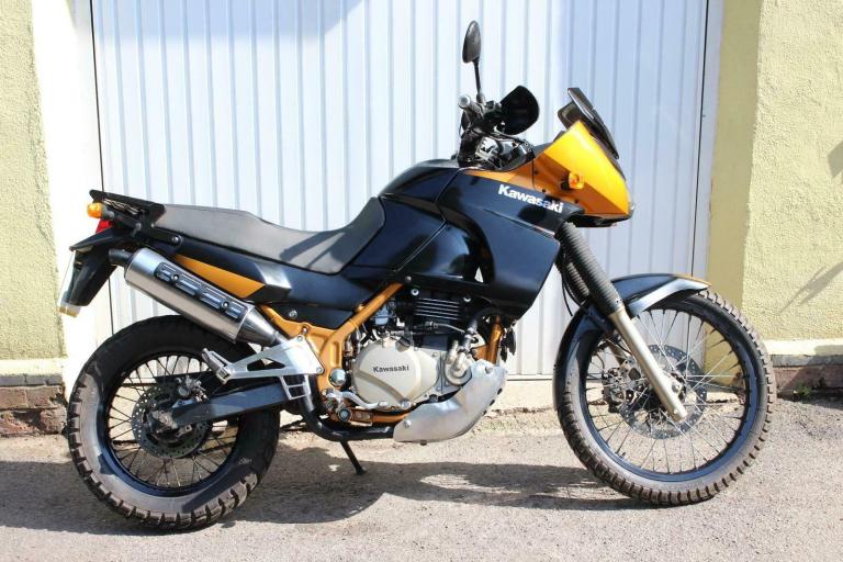 KLE500 | Adventure Motorcycling Handbook