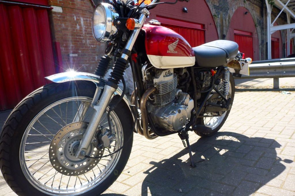 Honda CB400 SS – quick look | Adventure Motorcycling Handbook