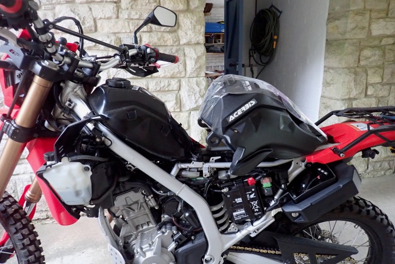 CRF 300L: Acerbis tank, crash bars, USB | Adventure Motorcycling Handbook