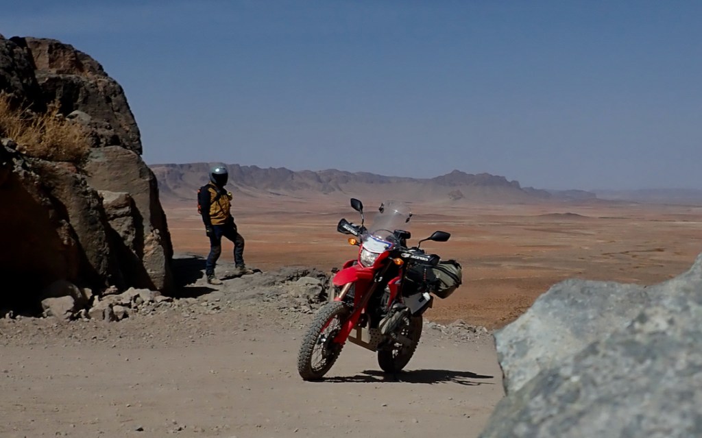 Tested: Adventure Spec Linesman pants review | Adventure Motorcycling ...